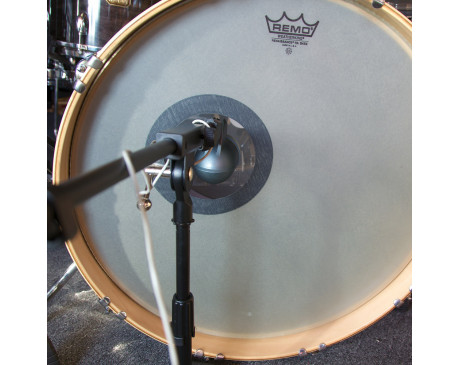 location micro shure BETA 52 pour prise de son grosse caisse